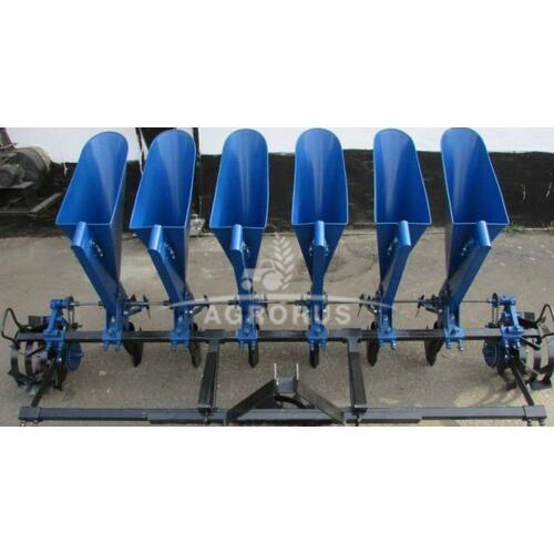 Semanatoare ceapa – arpagic bulbi pe 6 randuri tractor - Agrorus